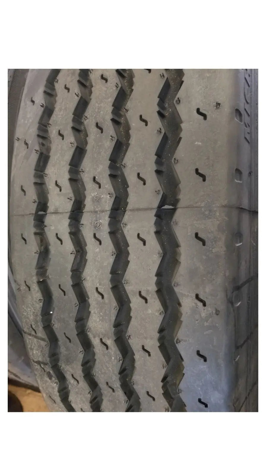 MICHELIN RETREAD TRAILER TIRE 11R22.5 MICH XZA - For Heavy Trucks